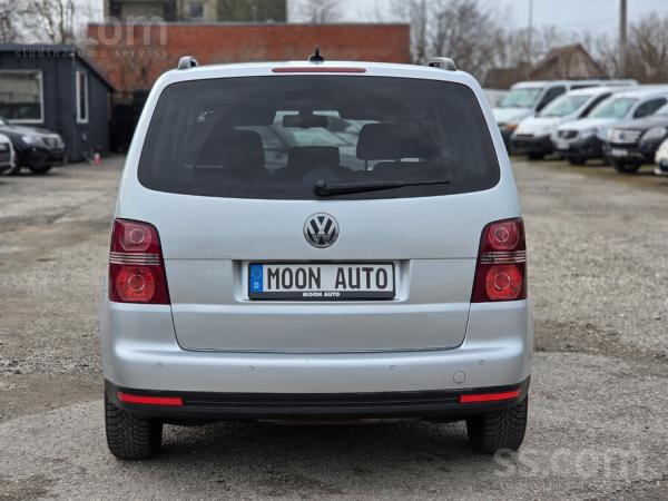 Volkswagen Touran 2009 Liepāja, ar dzinēja tilpumu 1.40 L un nobraukumu 207 tūkst. km par 4300 €, foto 7 vietnē AUTOMOTO.COM.LV