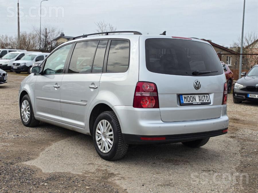Volkswagen Touran 2009 in Liepaja, with an engine capacity of 1.40 L and mileage of 207 thousand km for 4300 €, photo 9 on AUTOMOTO.COM.LV