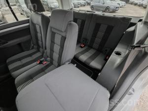 Volkswagen Touran 2009 in Liepaja, with an engine capacity of 1.40 L and mileage of 207 thousand km for 4300 €, photo 16 on AUTOMOTO.COM.LV