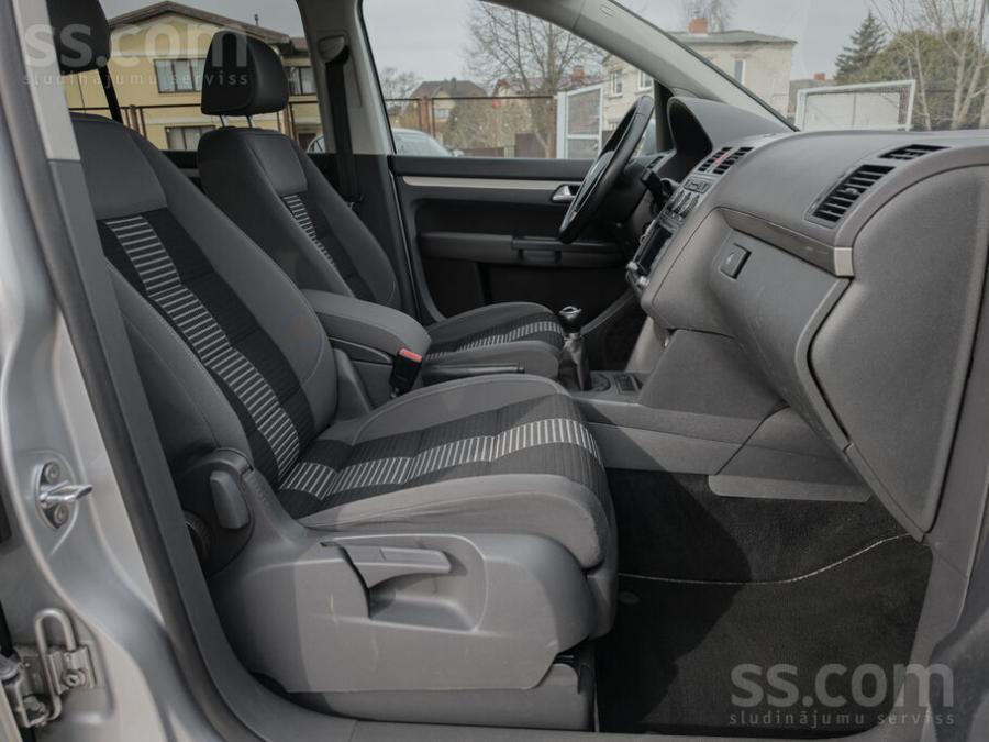 Volkswagen Touran 2009 in Liepaja, with an engine capacity of 1.40 L and mileage of 207 thousand km for 4300 €, photo 19 on AUTOMOTO.COM.LV