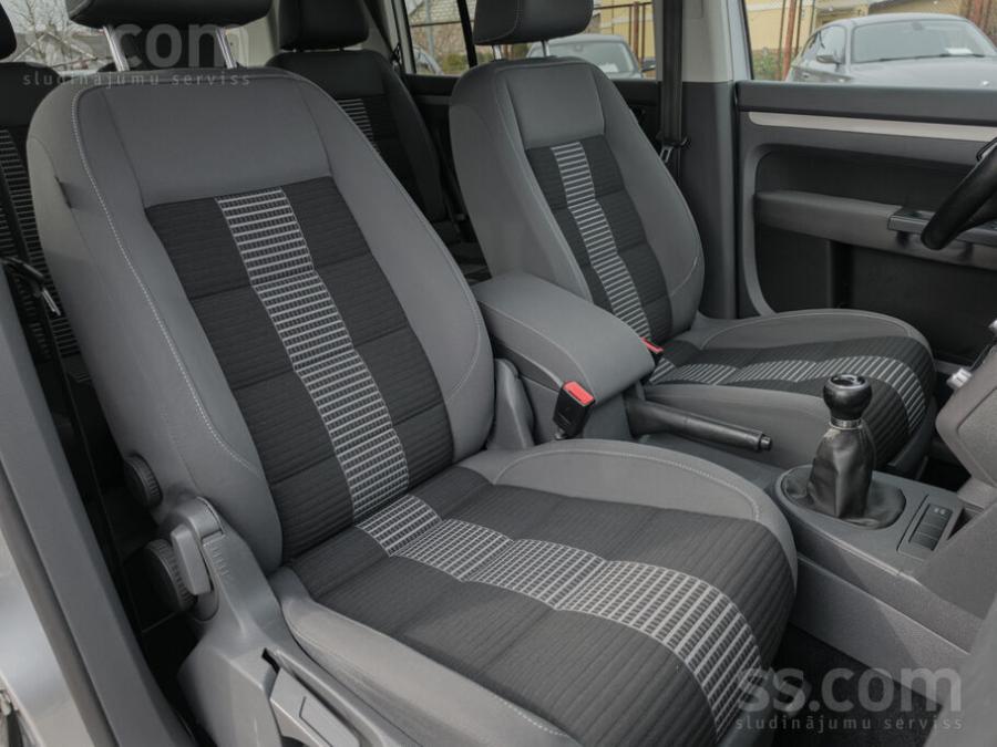 Volkswagen Touran 2009 in Liepaja, with an engine capacity of 1.40 L and mileage of 207 thousand km for 4300 €, photo 20 on AUTOMOTO.COM.LV