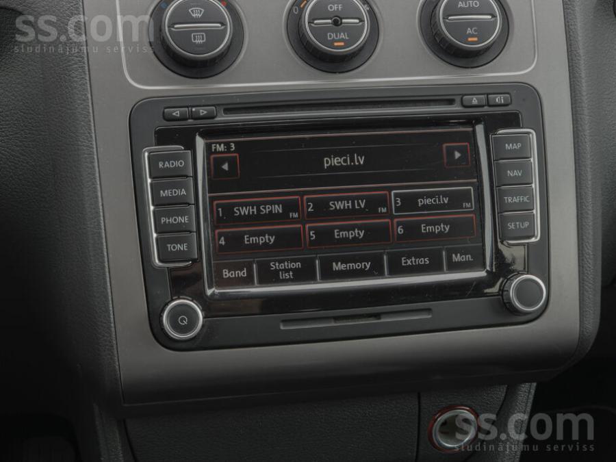 Volkswagen Touran 2009 in Liepaja, with an engine capacity of 1.40 L and mileage of 207 thousand km for 4300 €, photo 27 on AUTOMOTO.COM.LV
