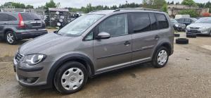 Volkswagen Touran 2009 Utena, ar dzinēja tilpumu 2.00 L un nobraukumu 257 tūkst. km par 4450 €, foto 11 vietnē AUTOMOTO.COM.LV