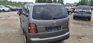 Volkswagen Touran 2009 Utena, ar dzinēja tilpumu 2.00 L un nobraukumu 257 tūkst. km par 4450 €, foto 20 vietnē AUTOMOTO.COM.LV