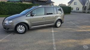 Volkswagen Touran 2009 Kazlų Rūda, ar dzinēja tilpumu 1.40 L un nobraukumu 175 tūkst. km par 2999 €, foto  vietnē AUTOMOTO.COM.LV