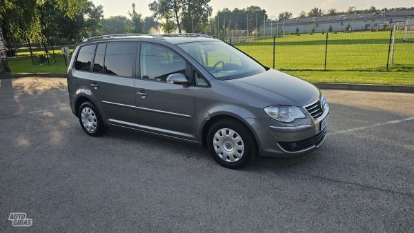 Volkswagen Touran 2009 Kazlų Rūda, ar dzinēja tilpumu 1.40 L un nobraukumu 175 tūkst. km par 2999 €, foto 7 vietnē AUTOMOTO.COM.LV