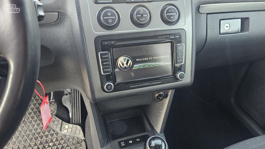 Volkswagen Touran 2009 Kazlų Rūda, ar dzinēja tilpumu 1.40 L un nobraukumu 175 tūkst. km par 2999 €, foto 14 vietnē AUTOMOTO.COM.LV