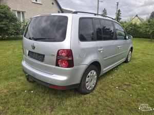 Volkswagen Touran 2009 Vilkaviškis, ar dzinēja tilpumu 1.90 L un nobraukumu 281 tūkst. km par 3250 €, foto 6 vietnē AUTOMOTO.COM.LV