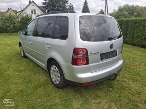 Volkswagen Touran 2009 Vilkaviškis, ar dzinēja tilpumu 1.90 L un nobraukumu 281 tūkst. km par 3250 €, foto 8 vietnē AUTOMOTO.COM.LV