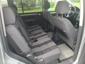 Volkswagen Touran 2009 Vilkaviškis, ar dzinēja tilpumu 1.90 L un nobraukumu 281 tūkst. km par 3250 €, foto 13 vietnē AUTOMOTO.COM.LV