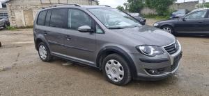 Volkswagen Touran 2009 in Utena, with an engine capacity of 2.00 L and mileage of 257 thousand km for 4450 €, photo 25 on AUTOMOTO.COM.LV