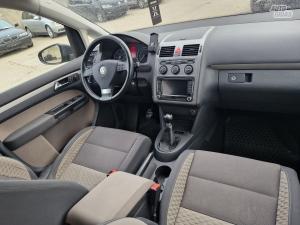 Volkswagen Touran 2009 in Utena, with an engine capacity of 2.00 L and mileage of 257 thousand km for 4450 €, photo 35 on AUTOMOTO.COM.LV