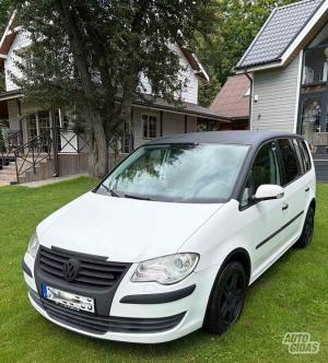 Фольксваген Туран 2009 в Игналина, объемом двигателя 1.90 л и пробегом 374 тыс. км за 1950 €, фото 4 на AUTOMOTO.COM.LV