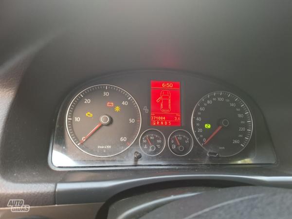Фольксваген Туран 2009 в Клайпеда на AUTOMOTO.COM.LV Фольксваген Туран 2009 в Клайпеда, объемом двигателя 2.00 л и пробегом 360 тыс. км за 2350 €, фото 1 на AUTOMOTO.COM.LV
