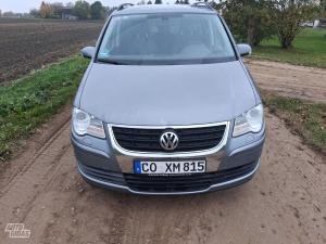 Volkswagen Touran 2009 Kupiškis, ar dzinēja tilpumu 1.40 L un nobraukumu 218 tūkst. km par 1800 €, foto 3 vietnē AUTOMOTO.COM.LV