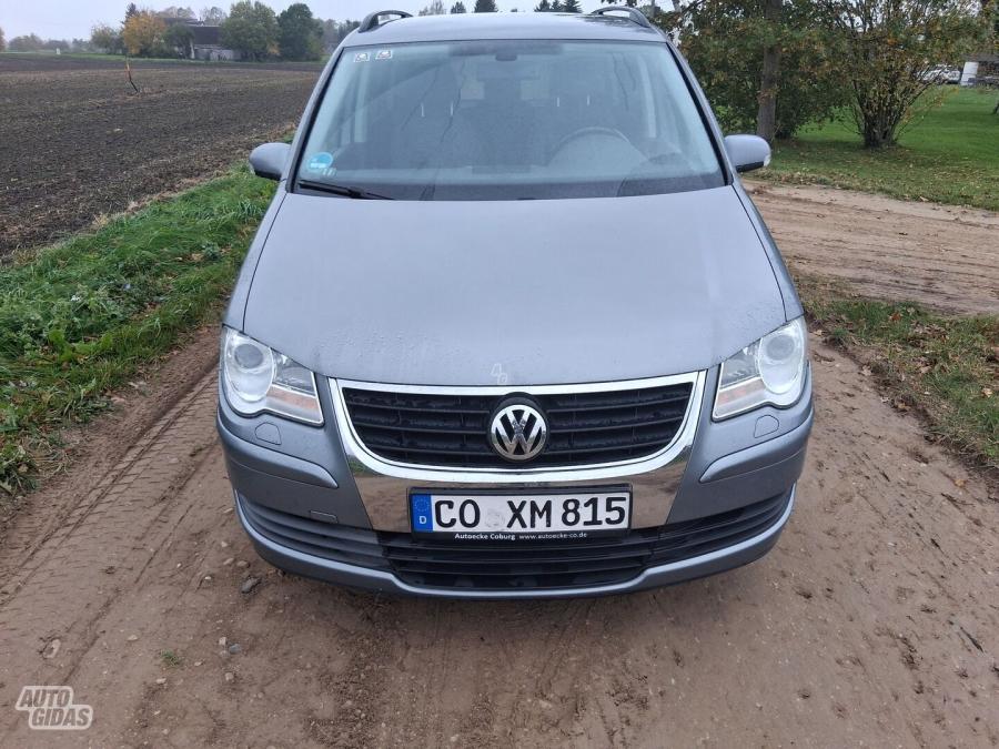 Volkswagen Touran 2009 Kupiškis, ar dzinēja tilpumu 1.40 L un nobraukumu 218 tūkst. km par 1800 €, foto 3 vietnē AUTOMOTO.COM.LV