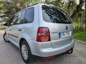Volkswagen Touran 2010 in Riga, with an engine capacity of 1.90 L and mileage of 0 thousand km for 2950 €, photo 4 on AUTOMOTO.COM.LV