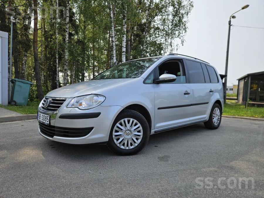 Volkswagen Touran 2010 in Riga, with an engine capacity of 1.90 L and mileage of 0 thousand km for 2950 €, photo 9 on AUTOMOTO.COM.LV