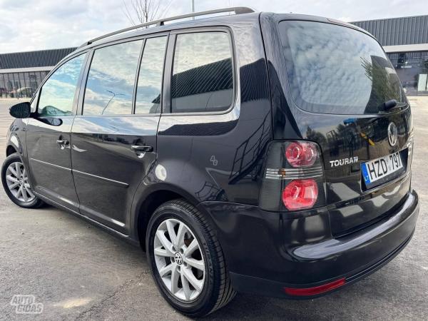 Volkswagen Touran 2010 Kauņa, ar dzinēja tilpumu 2.00 L un nobraukumu 340 tūkst. km par 2400 €, foto 3 vietnē AUTOMOTO.COM.LV