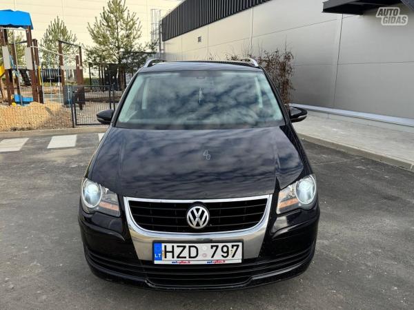 Volkswagen Touran 2010 Kauņa, ar dzinēja tilpumu 2.00 L un nobraukumu 340 tūkst. km par 2400 €, foto 6 vietnē AUTOMOTO.COM.LV