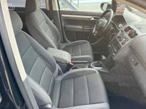 Volkswagen Touran 2010 Kauņa, ar dzinēja tilpumu 2.00 L un nobraukumu 340 tūkst. km par 1900 €, foto 10 vietnē AUTOMOTO.COM.LV