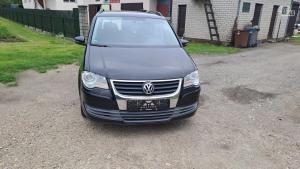 Volkswagen Touran 2010 in Vilnius, with an engine capacity of 1.90 L and mileage of 309 thousand km for 3760 €, photo  on AUTOMOTO.COM.LV