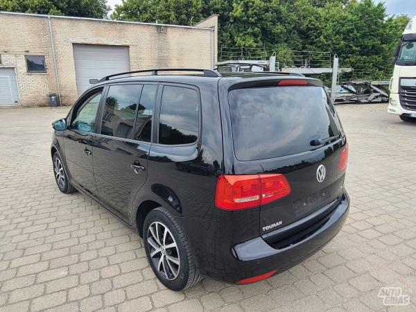 Volkswagen Touran 2010 Marijampole, ar dzinēja tilpumu 1.40 L un nobraukumu 266 tūkst. km par 3950 €, foto 4 vietnē AUTOMOTO.COM.LV