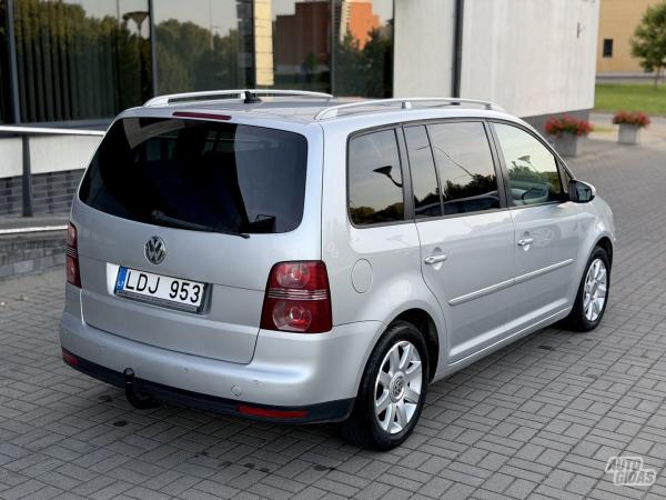 Volkswagen Touran 2010 in Vilnius, with an engine capacity of 2.00 L and mileage of 290 thousand km for 3500 €, photo 7 on AUTOMOTO.COM.LV