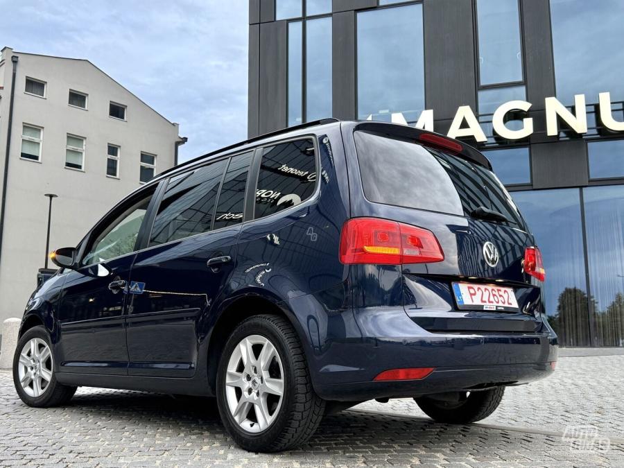 Volkswagen Touran 2010 Kauņa, ar dzinēja tilpumu 2.00 L un nobraukumu 298 tūkst. km par 5950 €, foto 12 vietnē AUTOMOTO.COM.LV