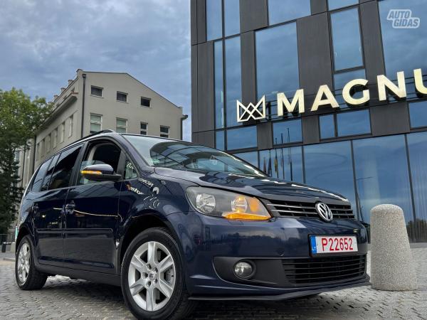 Volkswagen Touran 2010 Kauņa, ar dzinēja tilpumu 2.00 L un nobraukumu 298 tūkst. km par 5950 €, foto 3 vietnē AUTOMOTO.COM.LV