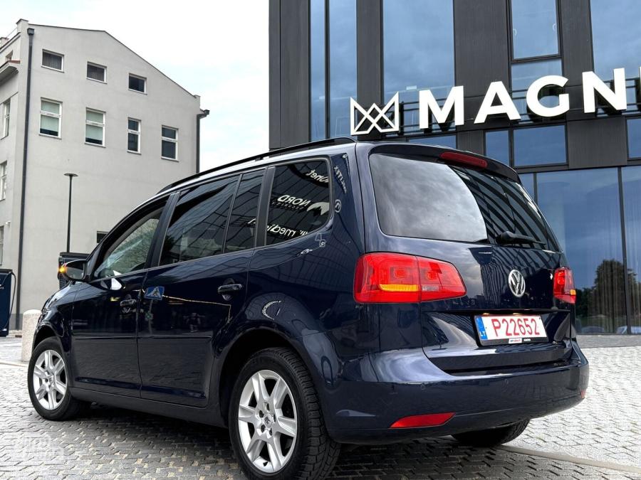 Volkswagen Touran 2010 Kauņa, ar dzinēja tilpumu 2.00 L un nobraukumu 298 tūkst. km par 5950 €, foto 9 vietnē AUTOMOTO.COM.LV