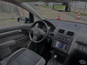 Volkswagen Touran 2010 Kauņa, ar dzinēja tilpumu 2.00 L un nobraukumu 298 tūkst. km par 5950 €, foto 18 vietnē AUTOMOTO.COM.LV