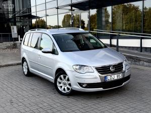 Volkswagen Touran 2010 Viļņa, ar dzinēja tilpumu 2.00 L un nobraukumu 290 tūkst. km par 3000 €, foto  vietnē AUTOMOTO.COM.LV