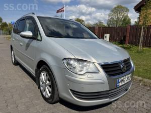 Volkswagen Touran 2010 in Riga, with an engine capacity of 1.90 L and mileage of 266 thousand km for 2950 €, photo 6 on AUTOMOTO.COM.LV
