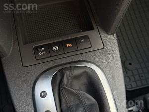 Volkswagen Touran 2010 in Riga, with an engine capacity of 1.90 L and mileage of 266 thousand km for 2950 €, photo 16 on AUTOMOTO.COM.LV