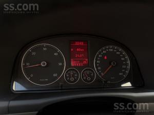 Volkswagen Touran 2010 in Riga, with an engine capacity of 1.90 L and mileage of 266 thousand km for 2950 €, photo 19 on AUTOMOTO.COM.LV