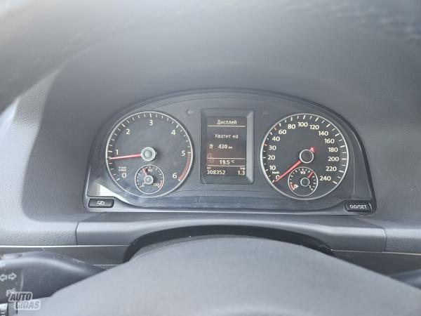 Volkswagen Touran 2010 in Pasvalys, with an engine capacity of 1.60 L and mileage of 308 thousand km for 4499 €, photo 10 on AUTOMOTO.COM.LV