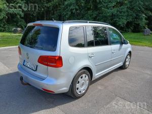 Volkswagen Touran 2011 in Riga, with an engine capacity of 1.60 L and mileage of 376 thousand km for 4750 €, photo 2 on AUTOMOTO.COM.LV