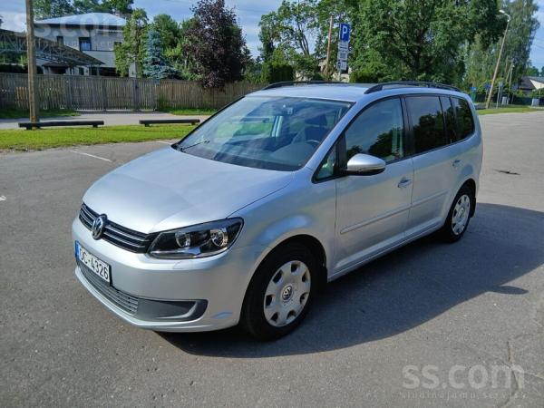 Volkswagen Touran 2011 Rīga, ar dzinēja tilpumu 1.60 L un nobraukumu 376 tūkst. km par 4100 €, foto 1 vietnē AUTOMOTO.COM.LV