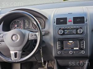 Volkswagen Touran 2011 Rīga, ar dzinēja tilpumu 1.60 L un nobraukumu 280 tūkst. km par 4200 €, foto 7 vietnē AUTOMOTO.COM.LV