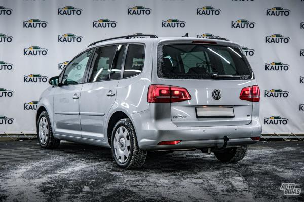 Volkswagen Touran 2011 Kauņa, ar dzinēja tilpumu 1.60 L un nobraukumu 269 tūkst. km par 6390 €, foto 4 vietnē AUTOMOTO.COM.LV