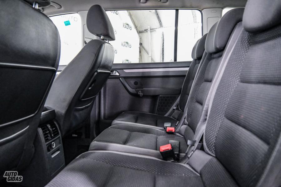 Volkswagen Touran 2011 Kauņa, ar dzinēja tilpumu 1.60 L un nobraukumu 269 tūkst. km par 6390 €, foto 9 vietnē AUTOMOTO.COM.LV