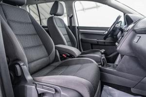 Volkswagen Touran 2011 Kauņa, ar dzinēja tilpumu 1.60 L un nobraukumu 269 tūkst. km par 6390 €, foto 12 vietnē AUTOMOTO.COM.LV