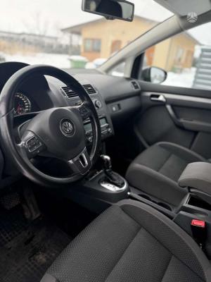 Volkswagen Touran 2011 Kauņa, ar dzinēja tilpumu 1.60 L un nobraukumu 271 tūkst. km par 4650 €, foto 5 vietnē AUTOMOTO.COM.LV