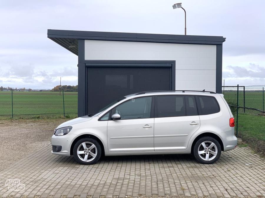 Volkswagen Touran 2011 Kauņa, ar dzinēja tilpumu 1.60 L un nobraukumu 271 tūkst. km par 5799 €, foto 9 vietnē AUTOMOTO.COM.LV