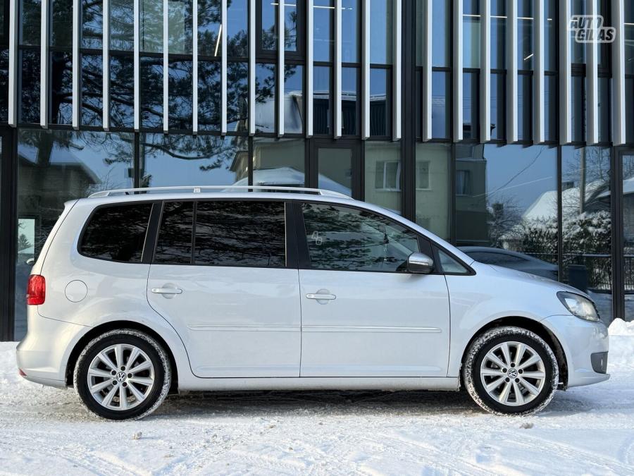 Volkswagen Touran 2011 Kauņa, ar dzinēja tilpumu 1.20 L un nobraukumu 216 tūkst. km par 3899 €, foto 2 vietnē AUTOMOTO.COM.LV