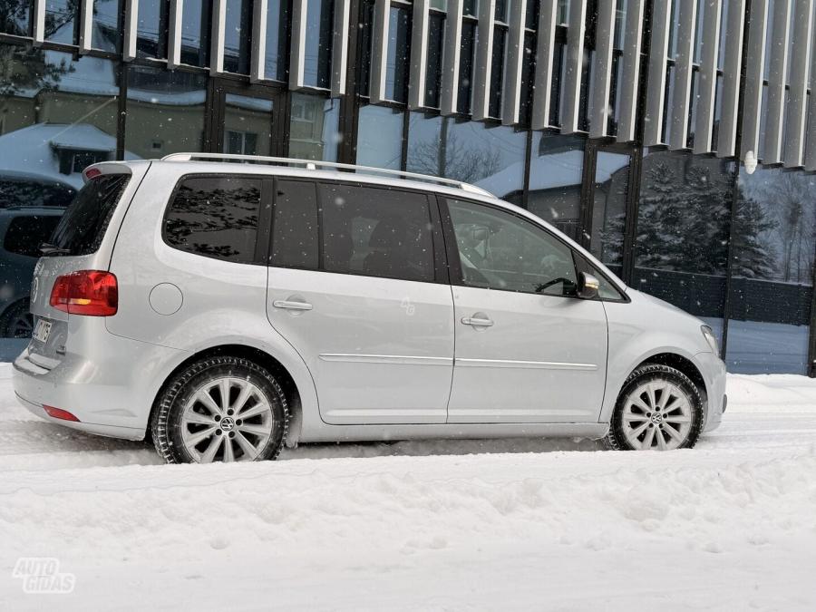 Volkswagen Touran 2011 Kauņa, ar dzinēja tilpumu 1.20 L un nobraukumu 216 tūkst. km par 3899 €, foto 28 vietnē AUTOMOTO.COM.LV