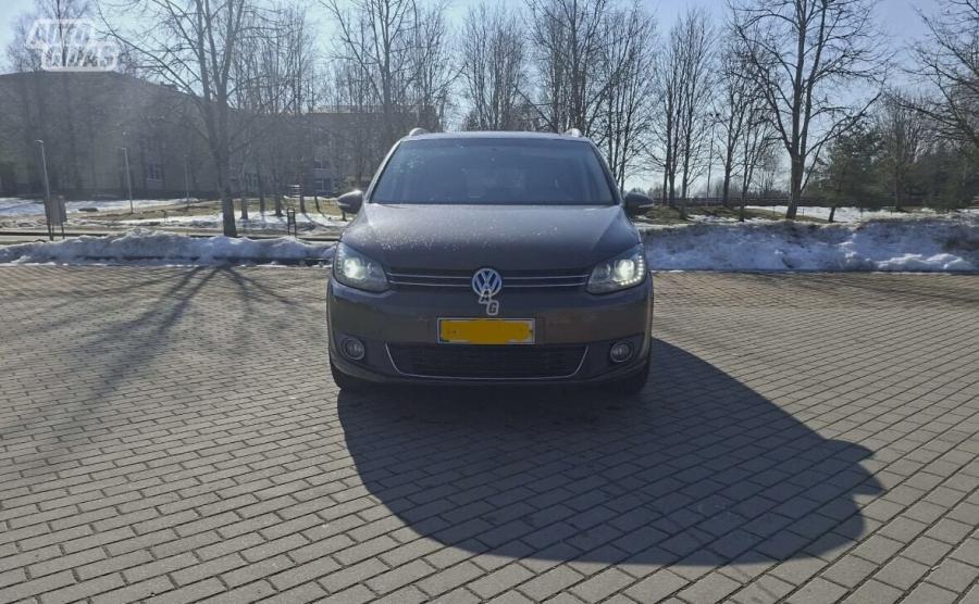 Volkswagen Touran 2011 Šilalė, ar dzinēja tilpumu 2.00 L un nobraukumu 274 tūkst. km par 4650 €, foto 3 vietnē AUTOMOTO.COM.LV