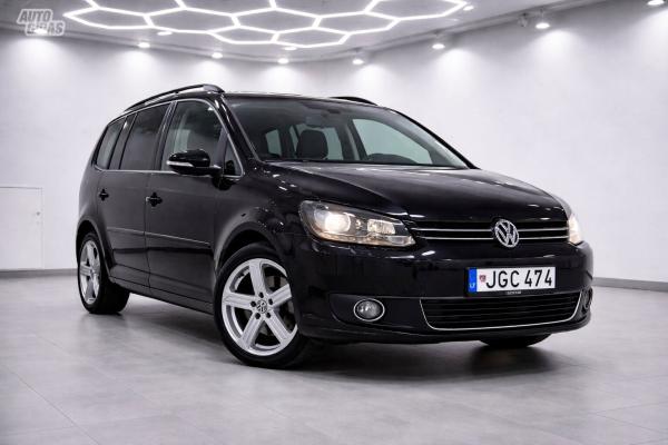 Volkswagen Touran 2011 in Kaunas, with an engine capacity of 2.00 L and mileage of 368 thousand km for 4890 €, photo 2 on AUTOMOTO.COM.LV