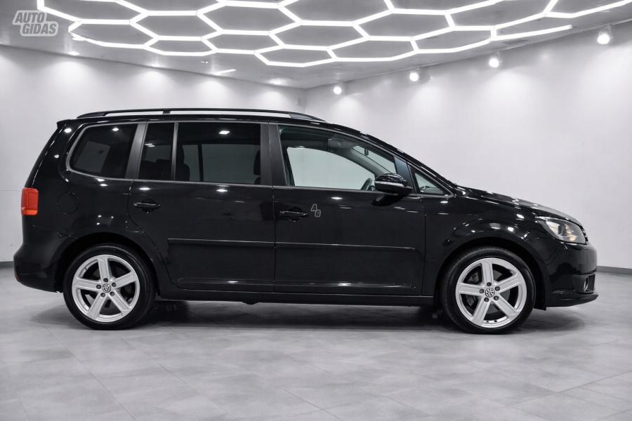 Volkswagen Touran 2011 Kauņa, ar dzinēja tilpumu 2.00 L un nobraukumu 368 tūkst. km par 4890 €, foto 3 vietnē AUTOMOTO.COM.LV